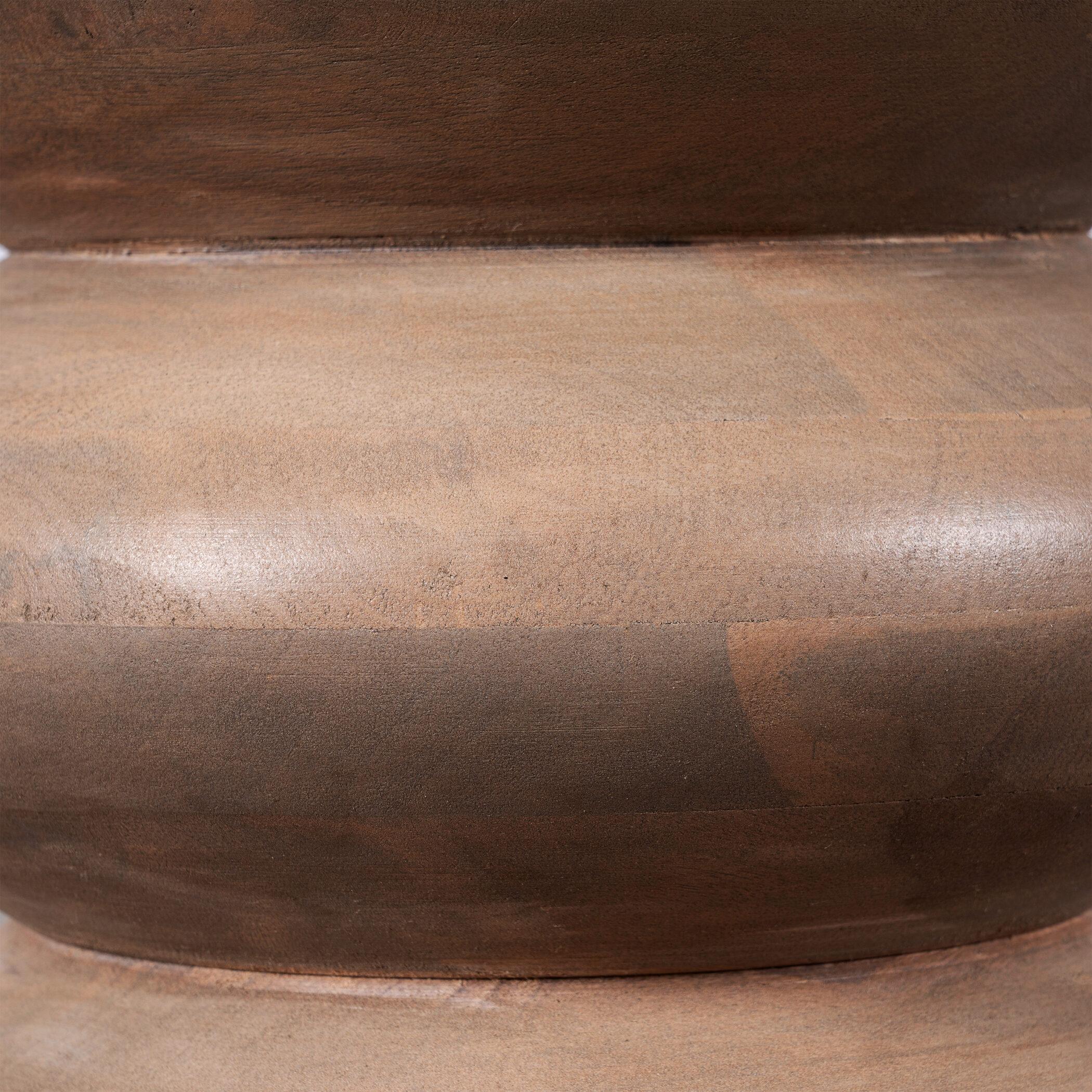 Mangohouten bijzettafel rond 35 cm kopen? Slim gekozen!